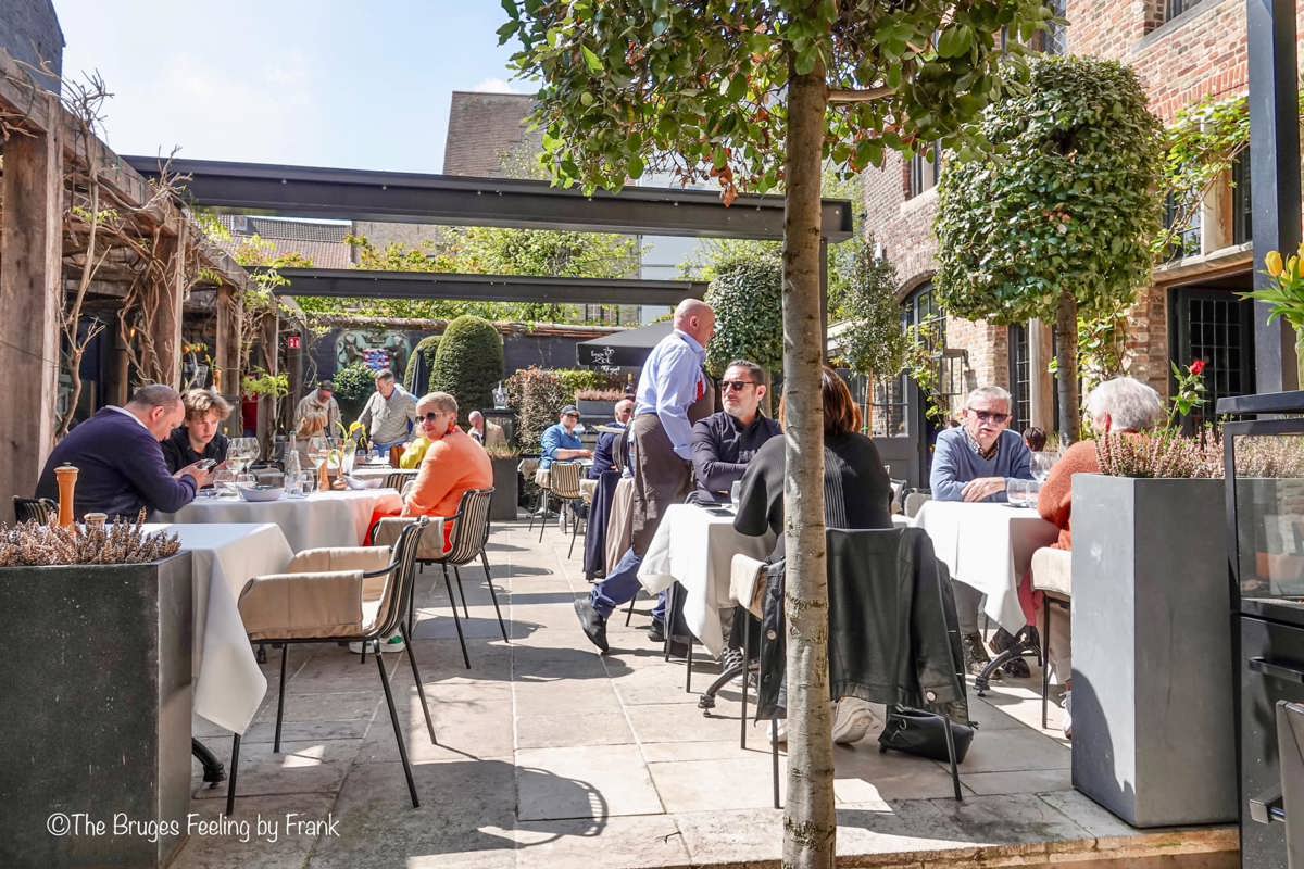 Tomaat garnaal en entrecote op de weeklunch van Restaurant Cafédraal in ...